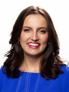 Caroline Bowyer Bio, Wiki, Age, Husband, FOX 8, Net Worth, and Salary