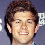 Andrew Herr (Letterkenny) Bio, Wiki, Age, Height, Family, Wife, Net ...