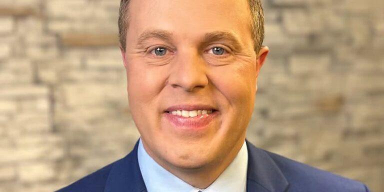 Eric Gullickson Bio, Wiki, Age, Wife, WITN-TV, Net Worth, & Salary