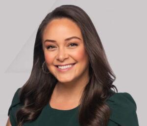 Sarah Plake Bio, Wiki, Age, Family, Husband, KSHB, and Salary